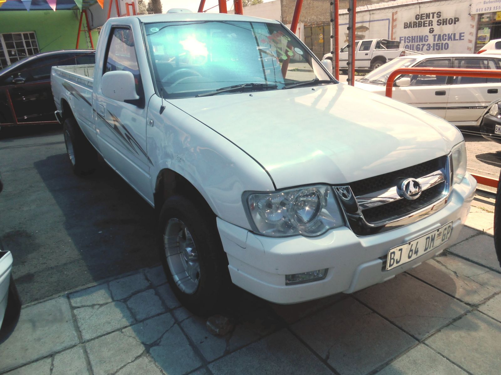 Pre owned 2011 CMC VISTA 2.2i L/R F/C P/V available from Cars "B" Us